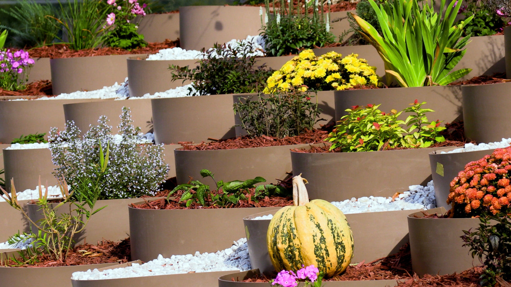DIRT LOCKER®: Terrace Gardening and Erosion Control Solution