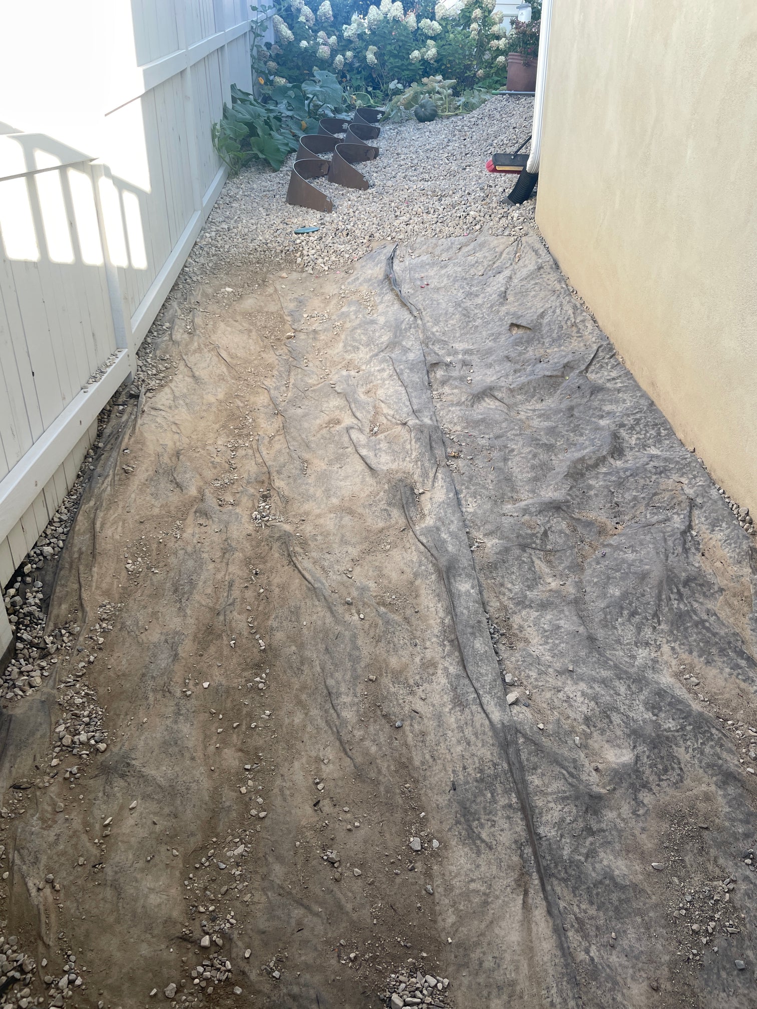 DIRT LOCKER®: Terrace Gardening and Erosion Control Solution